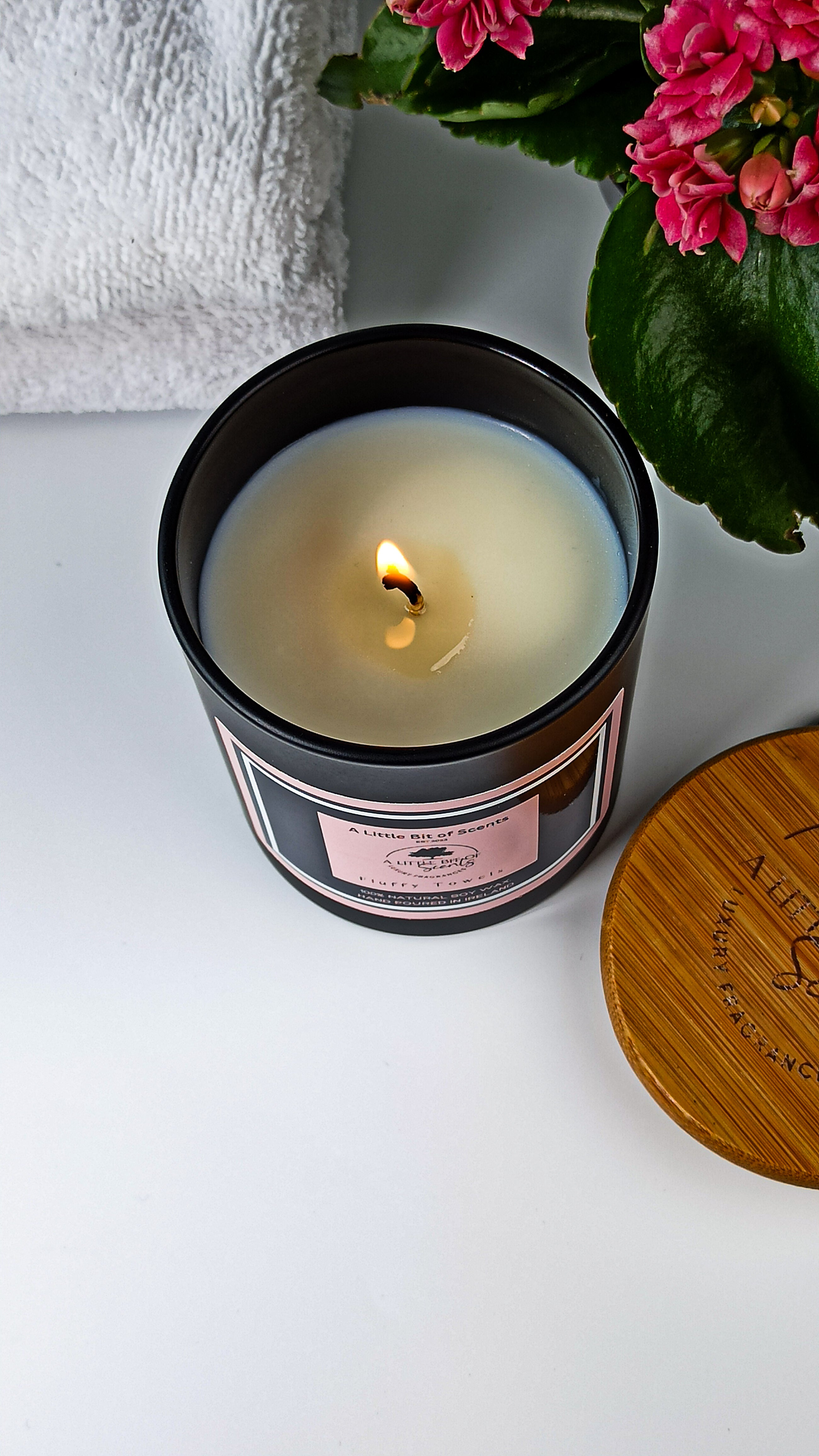 A Little Bit of Scents. Scented candles and wax melts.